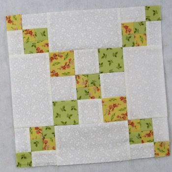 How to Make a Chain Variation Quilt Block – fabric-406